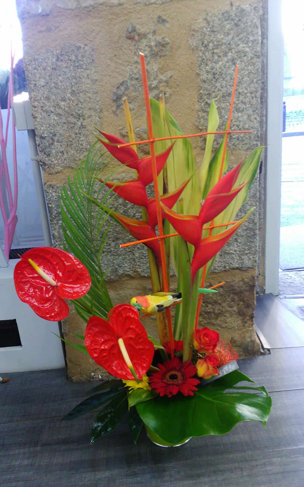 Compositions de fleurs exotiques par votre fleuriste à Alençon