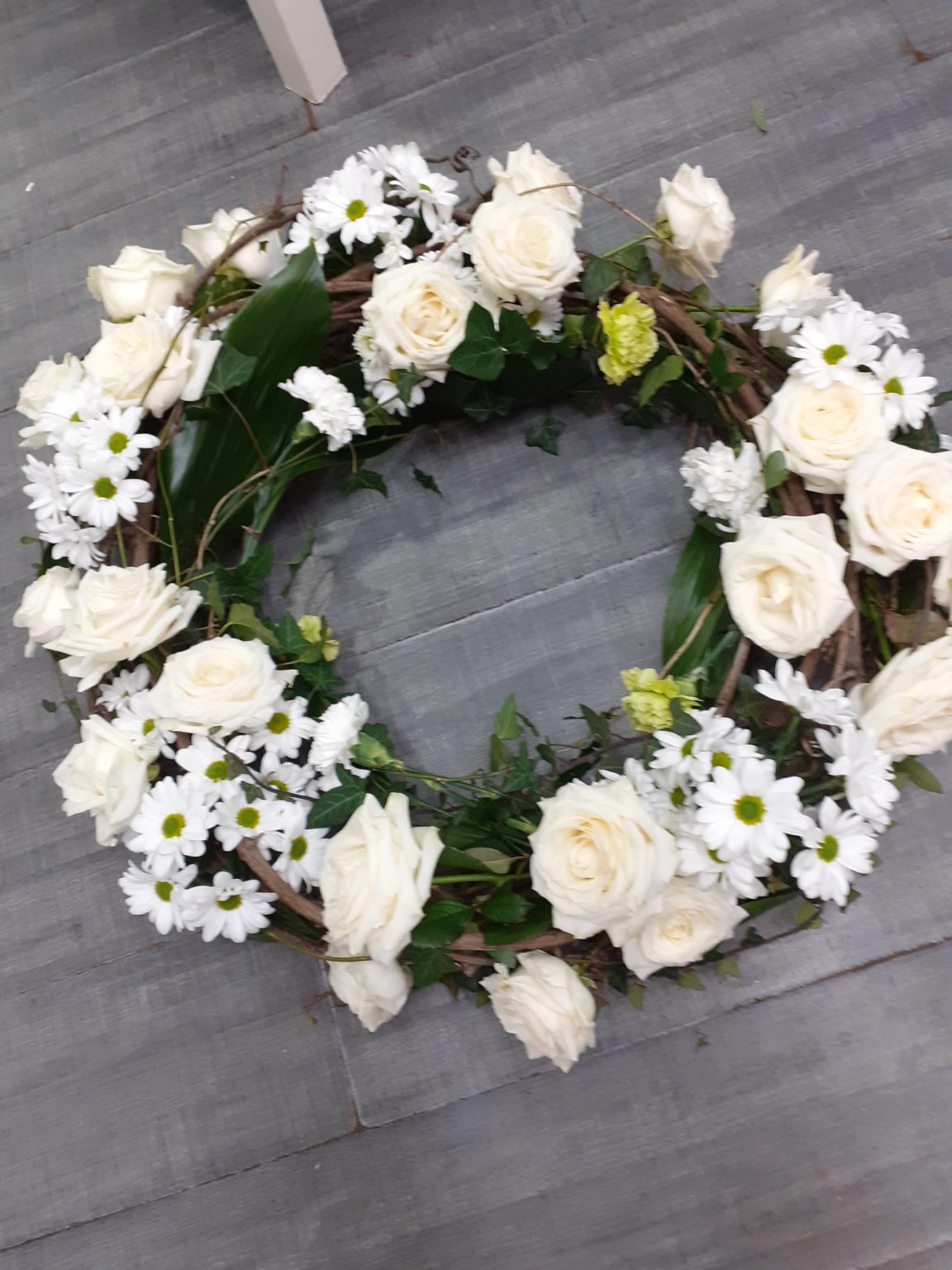 Fleurs de deuil et condoléances à Alençon avec Atelier Floral
